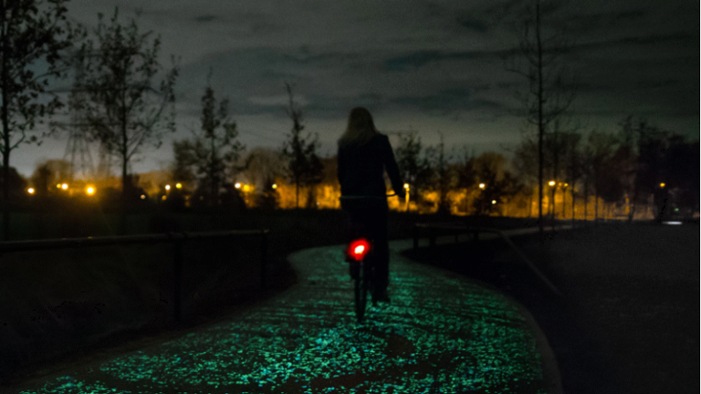 Van Gogh Path: Dieser Fahrradweg lädt am Tag und leuchtet in der Nacht